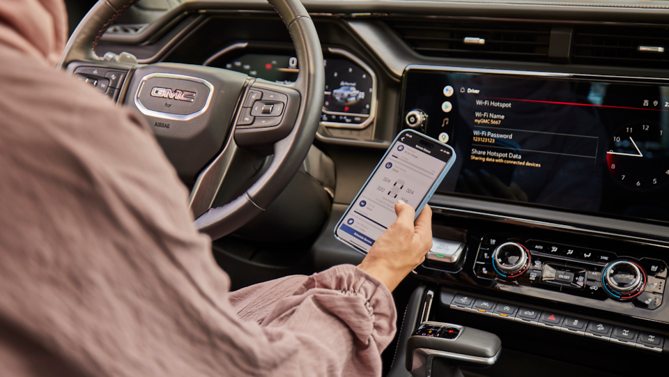 Standard Connect | OnStar Arabia